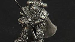 Castellan Crowe Unboxed – OnTableTop – Home of Beasts of War