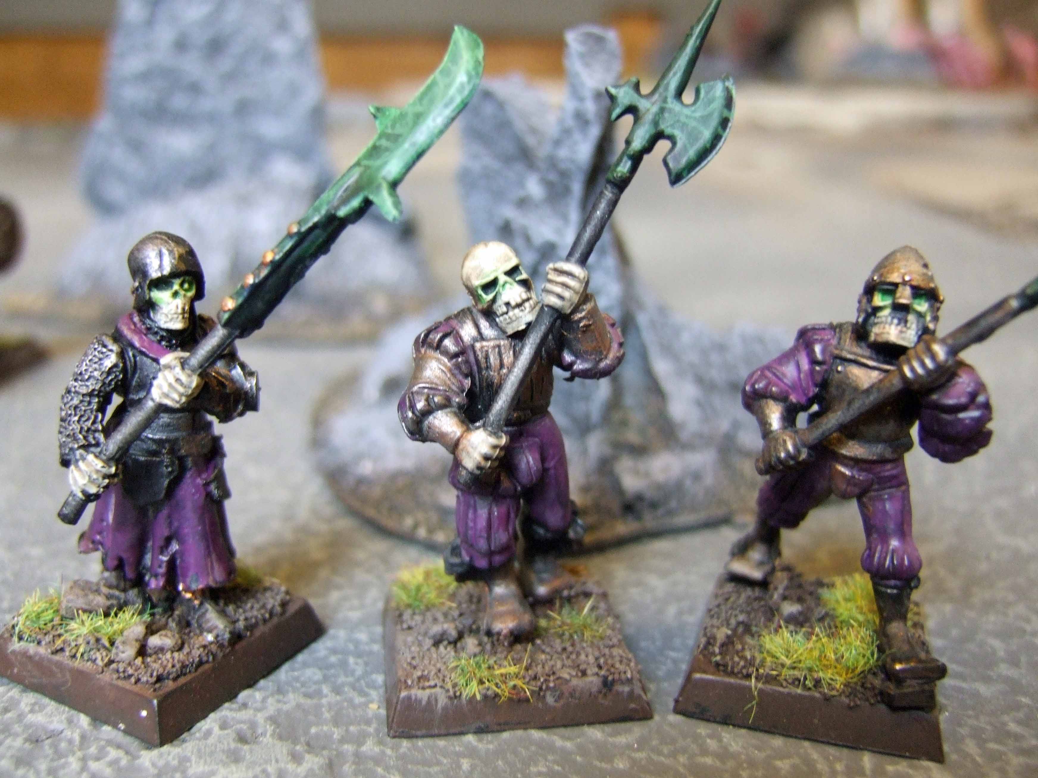 Converted Grave Guard – OnTableTop – Home of Beasts of War