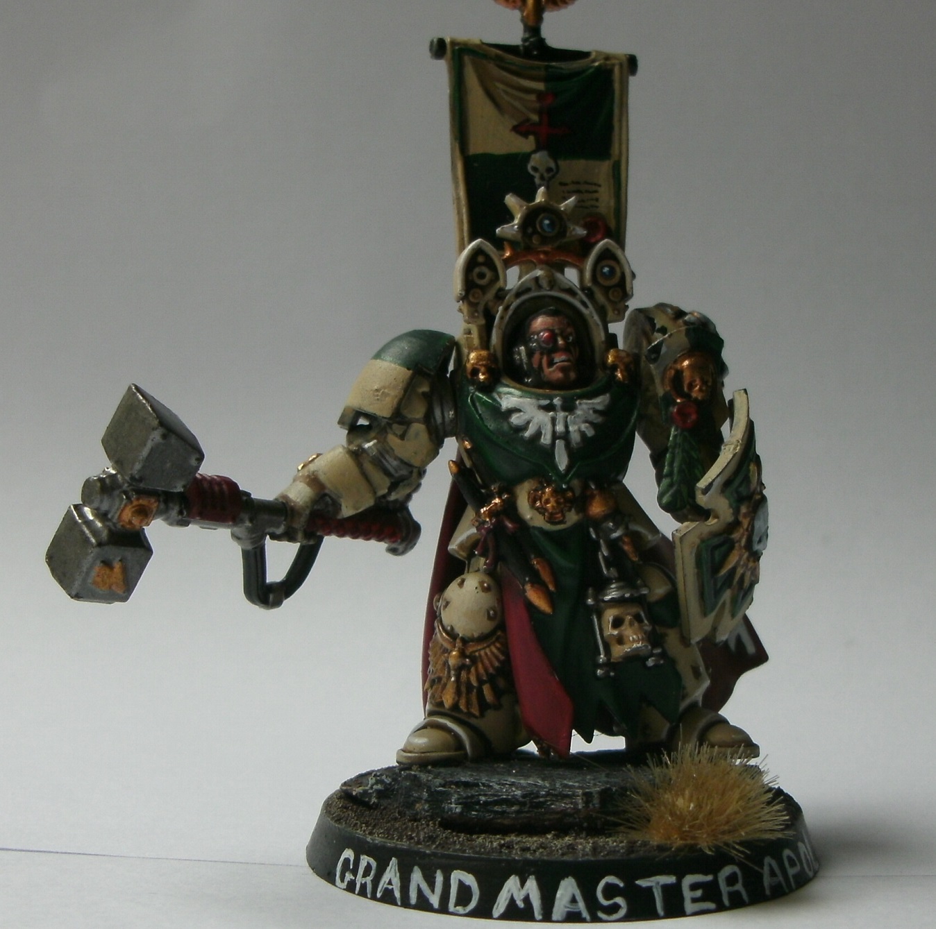 Grand Master Apollos – OnTableTop – Home of Beasts of War
