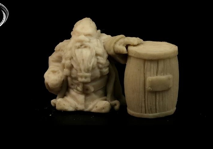 Smok Show Off Their Pint Sized Dwarf Drinking Buddy – OnTableTop – Home ...