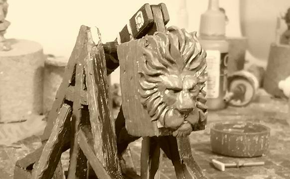 MoMMiniatures Prepare For Siege With Their Trebuchet – OnTableTop ...